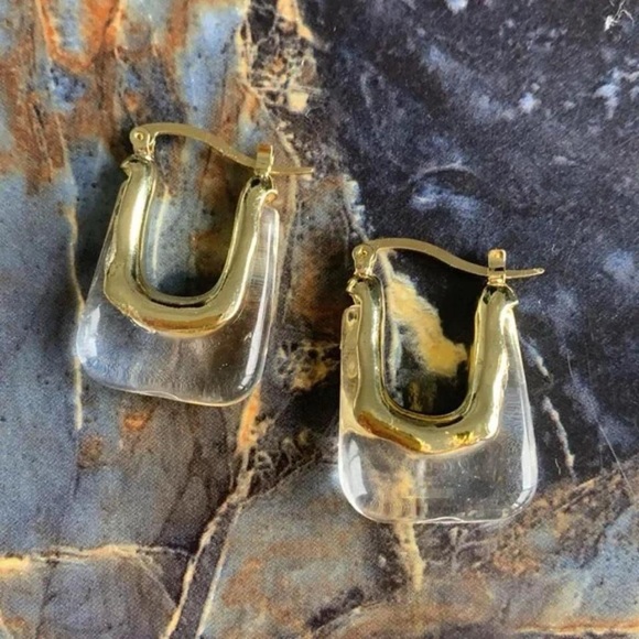 Marley & Me | Jewelry | The Piper Elegant Gold And Clear Acrylic Hoop ...